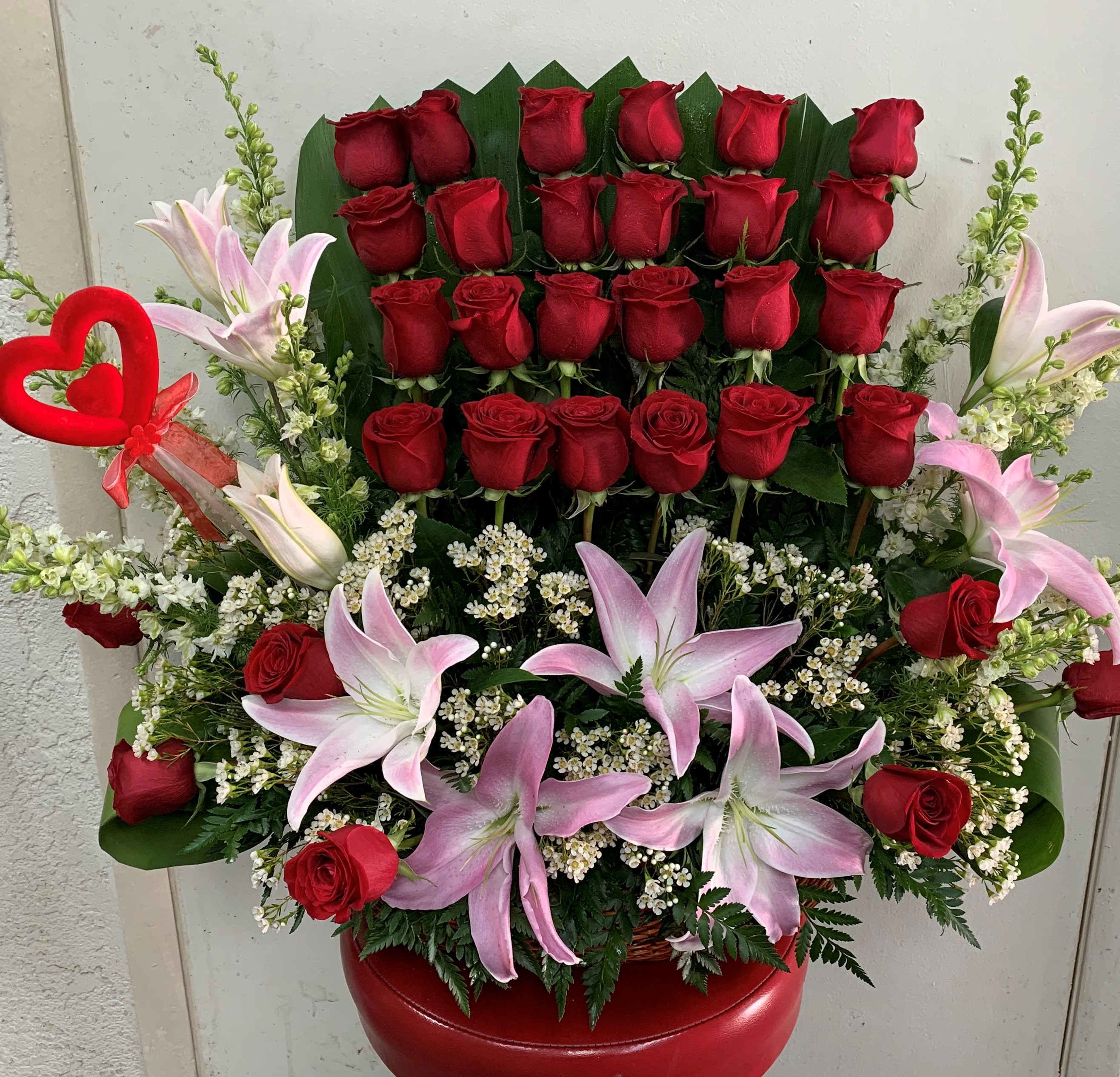 Exclusive Designs – flower artist