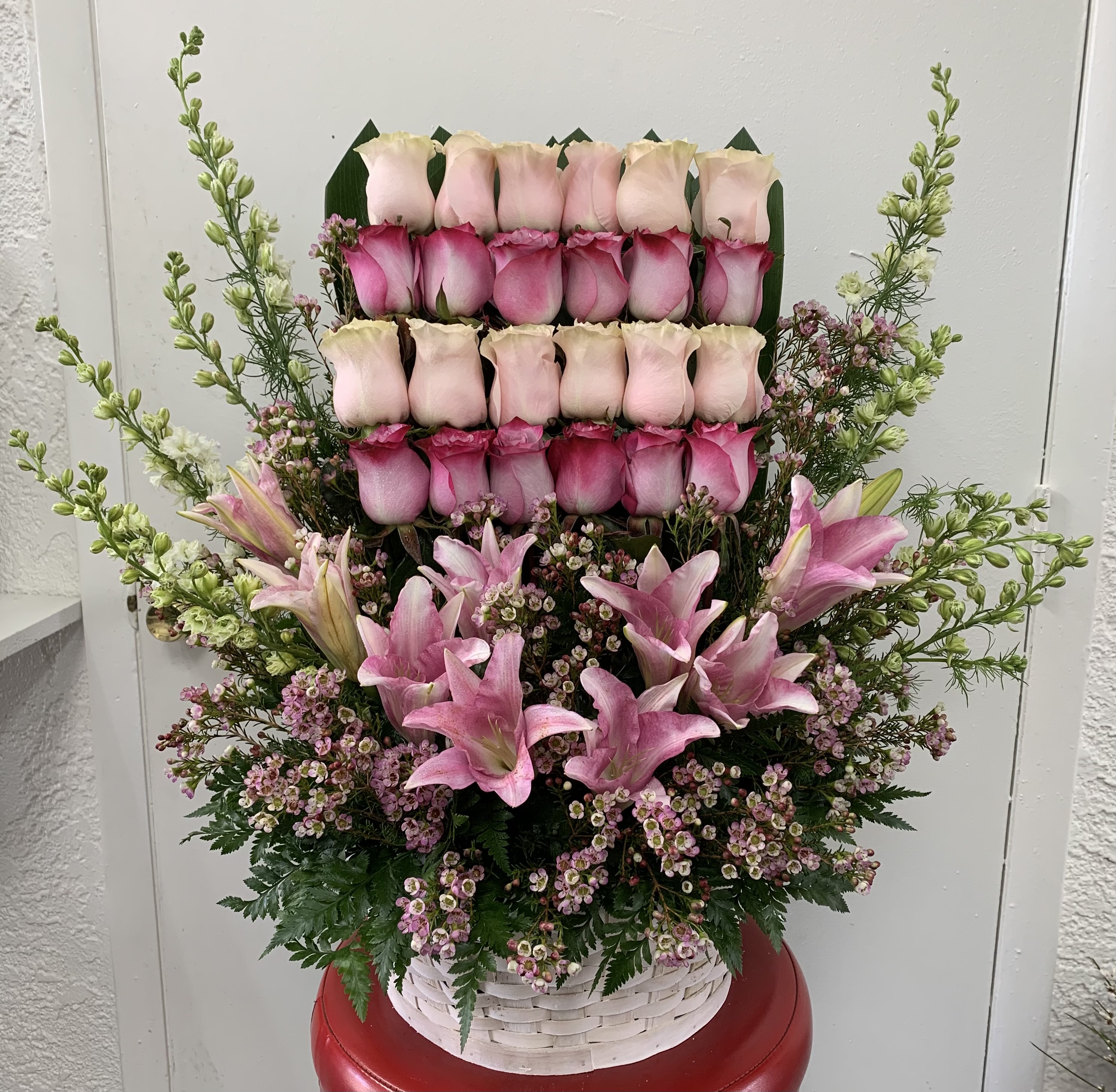 Exclusive Designs – flower artist